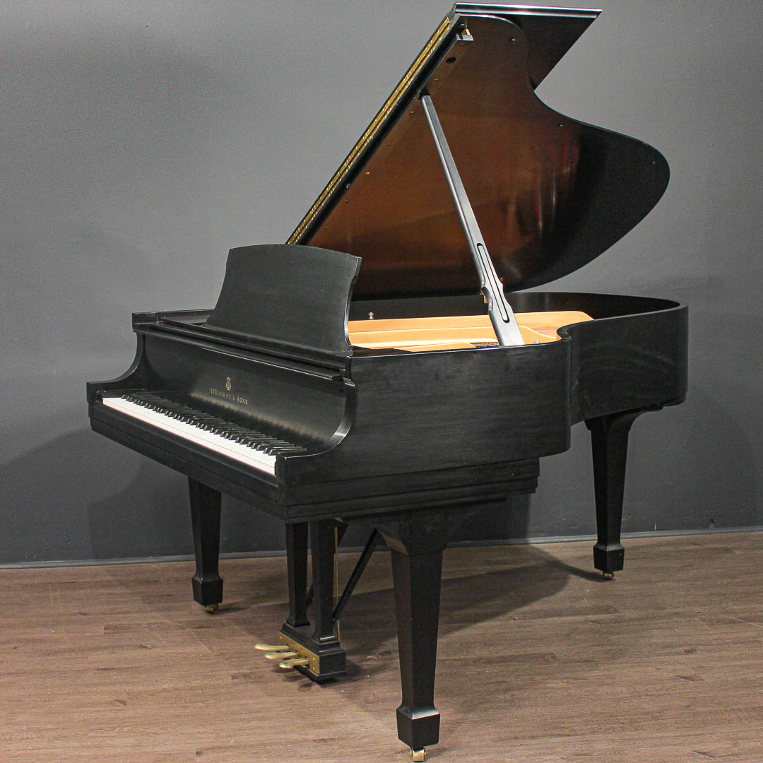 Grand Pianos