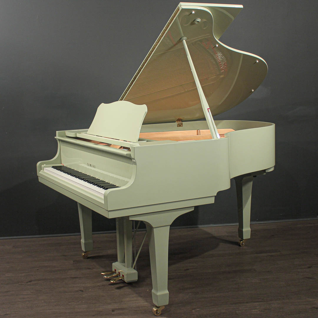Grand Pianos