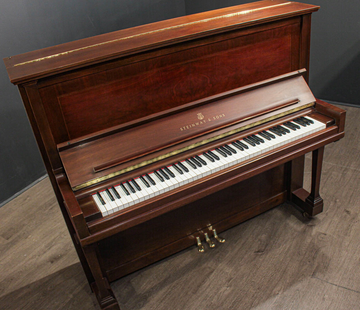 U Series Overview Upright Pianos Pianos Musical
